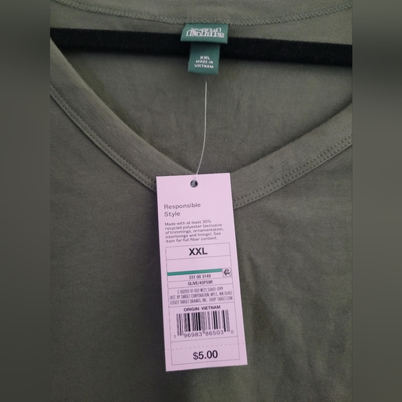 wild fable | Tops | Nwt Dark Green V Neck Cropped Tshirt Wild ...